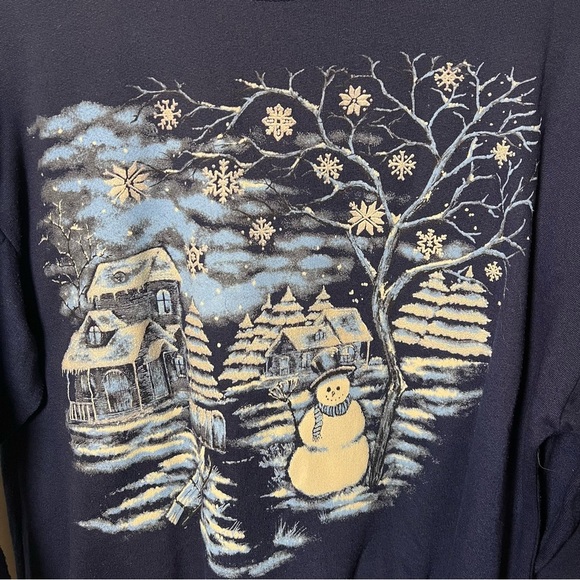 Basic Editions | Tops | Vintage Christmas Village Sweatshirt Size L ...